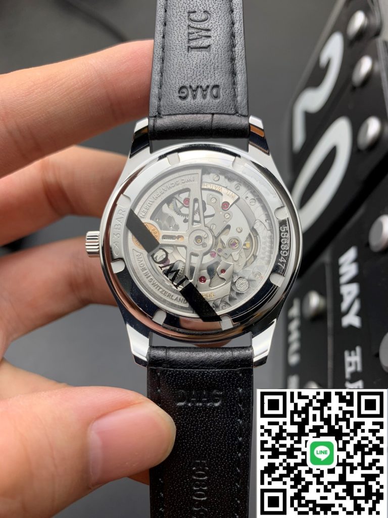 ZF工場 インターナショナル ポルトギーゼ・ オートマティックIW358303 40mm ホワイド文字盤 自動巻きムーブメント ブラックス ...