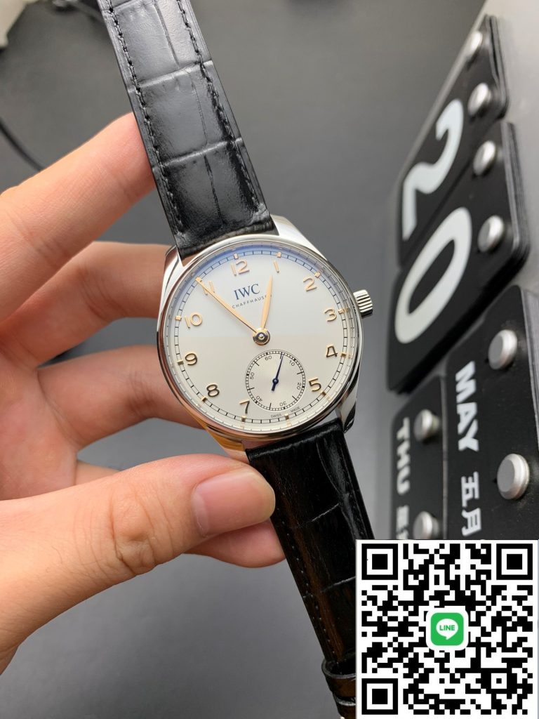 ZF工場 インターナショナル ポルトギーゼ・ オートマティックIW358303 40mm ホワイド文字盤 自動巻きムーブメント ブラックス ...