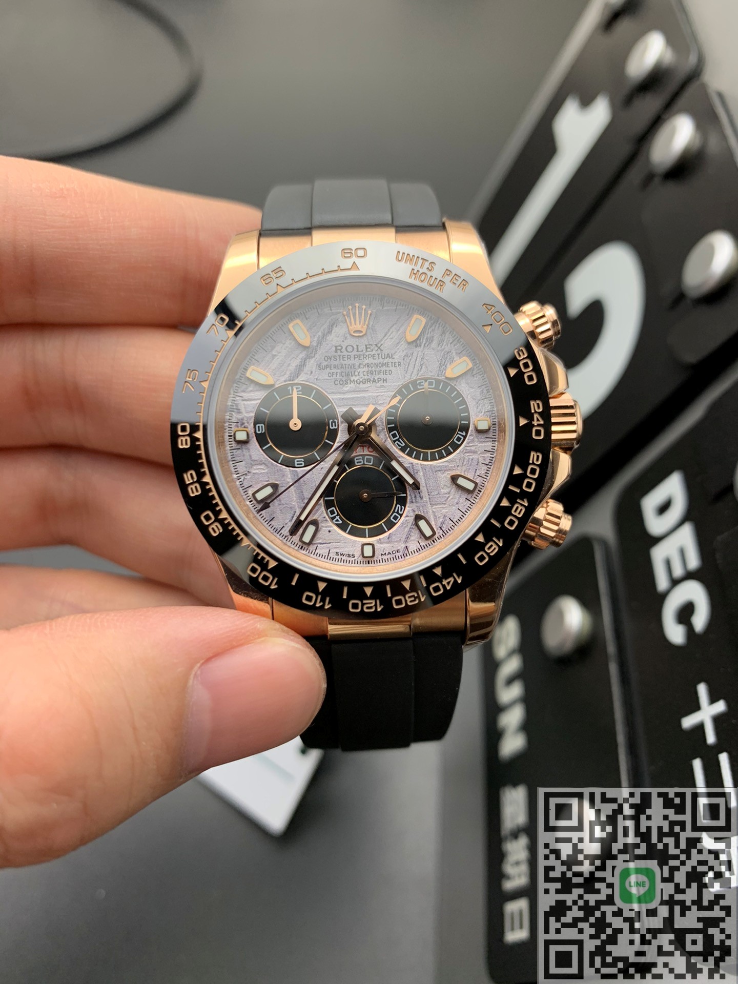 NOOB工場 ロレックス デイトナ116515LN ローズゴールド メテオライト文字盤 ラバーベルト 4130ムーブメント スーパーコピー ...